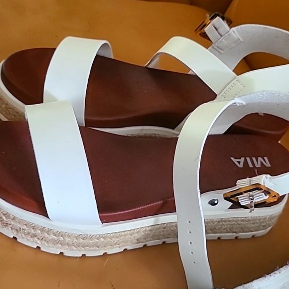 MIA | Shoes | Mia Platform Sandals | Poshmark